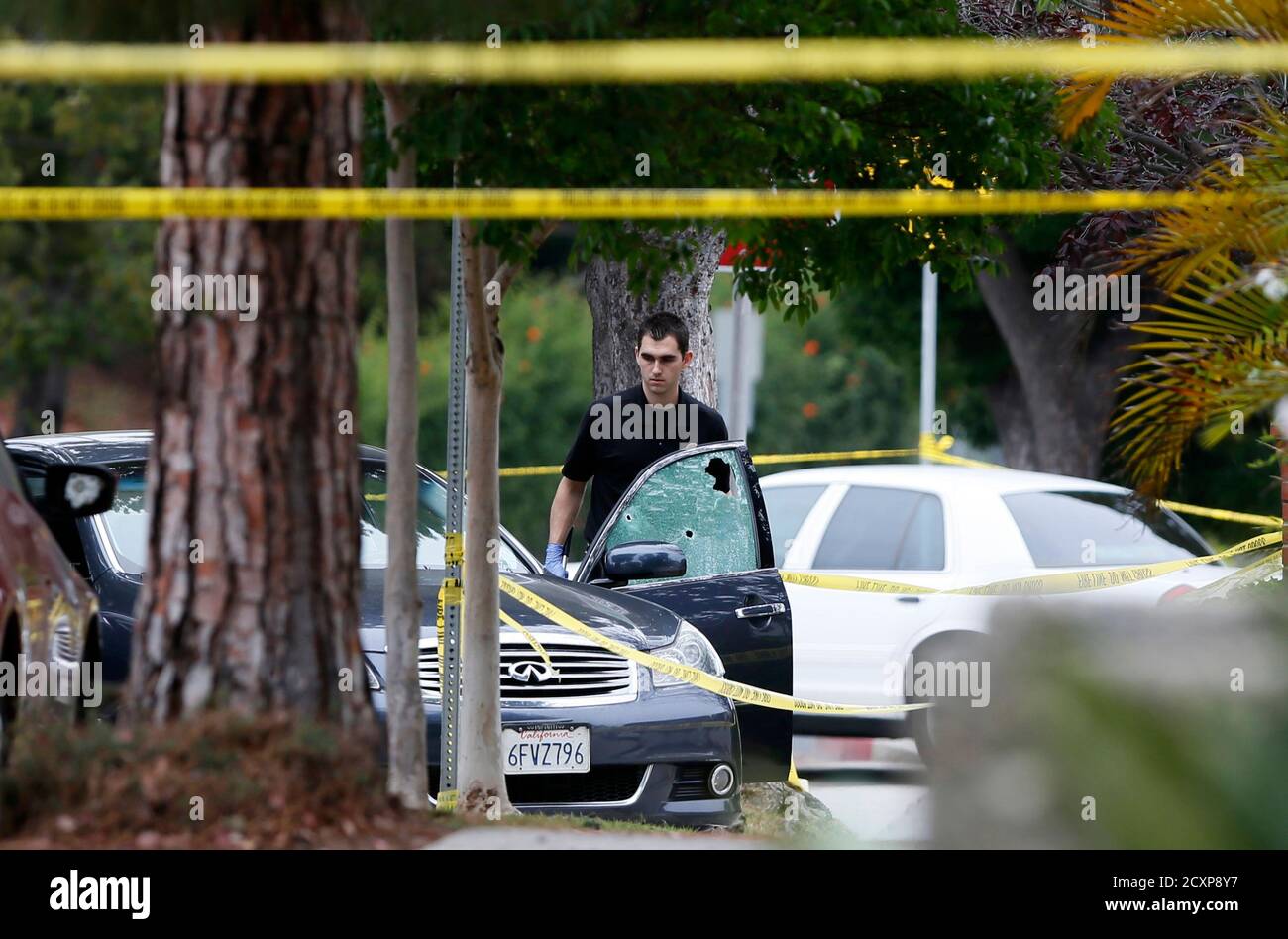Bullet riddled car hi-res stock photography and images - Alamy