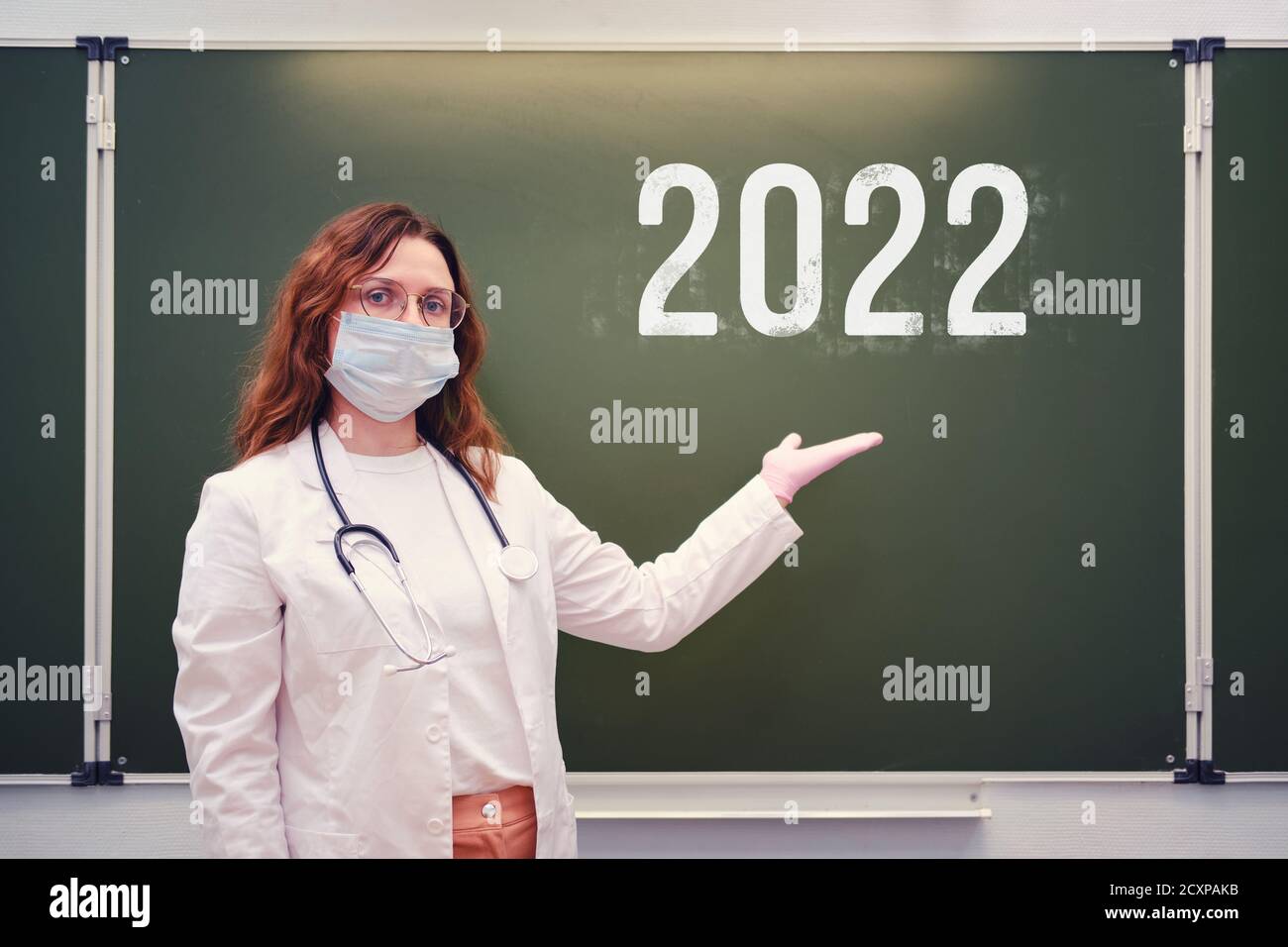 School doctor shows on hi-res stock photography and images - Alamy