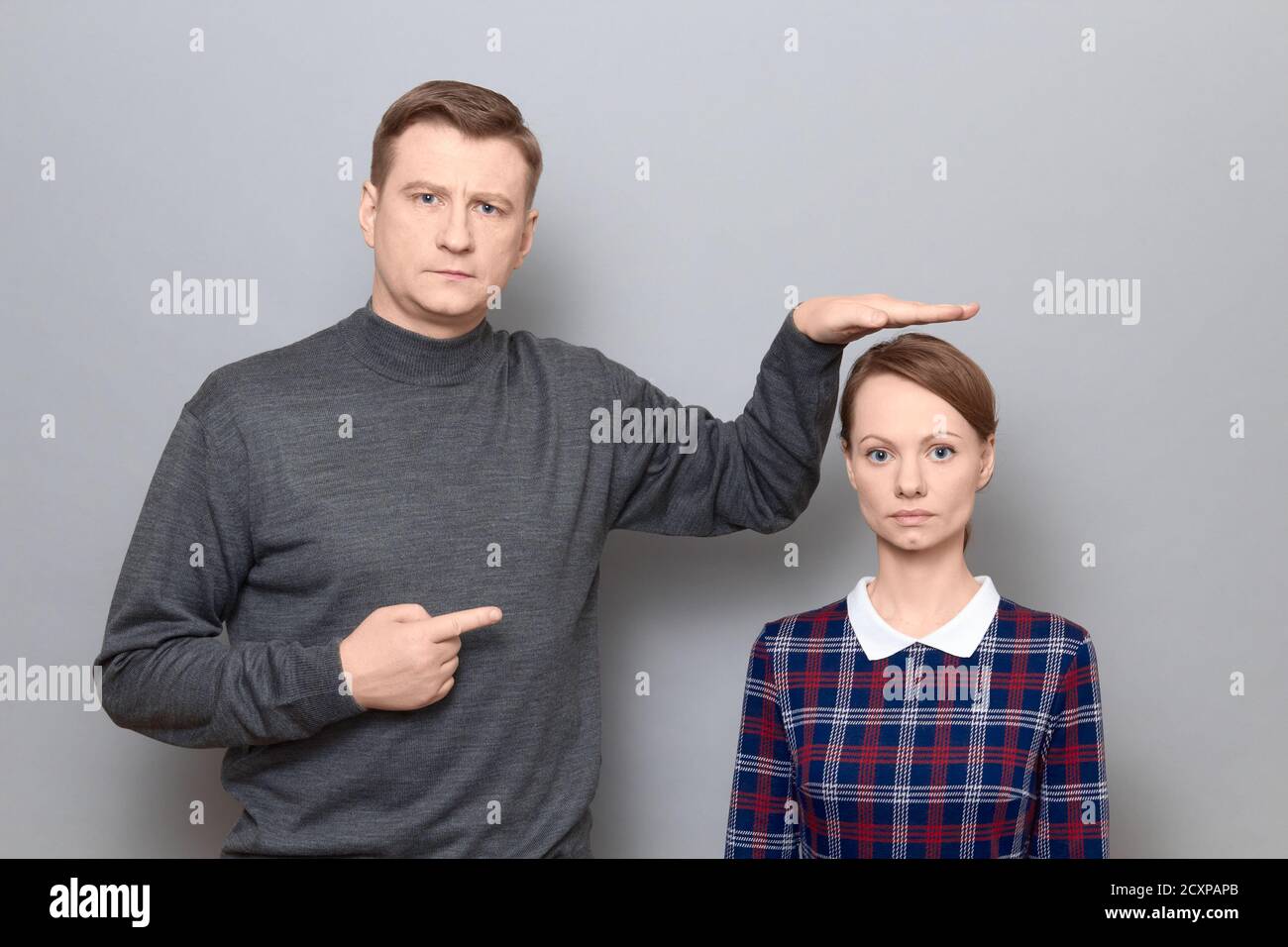 Tall Woman Short Man High Resolution Stock Photography and Images - Alamy