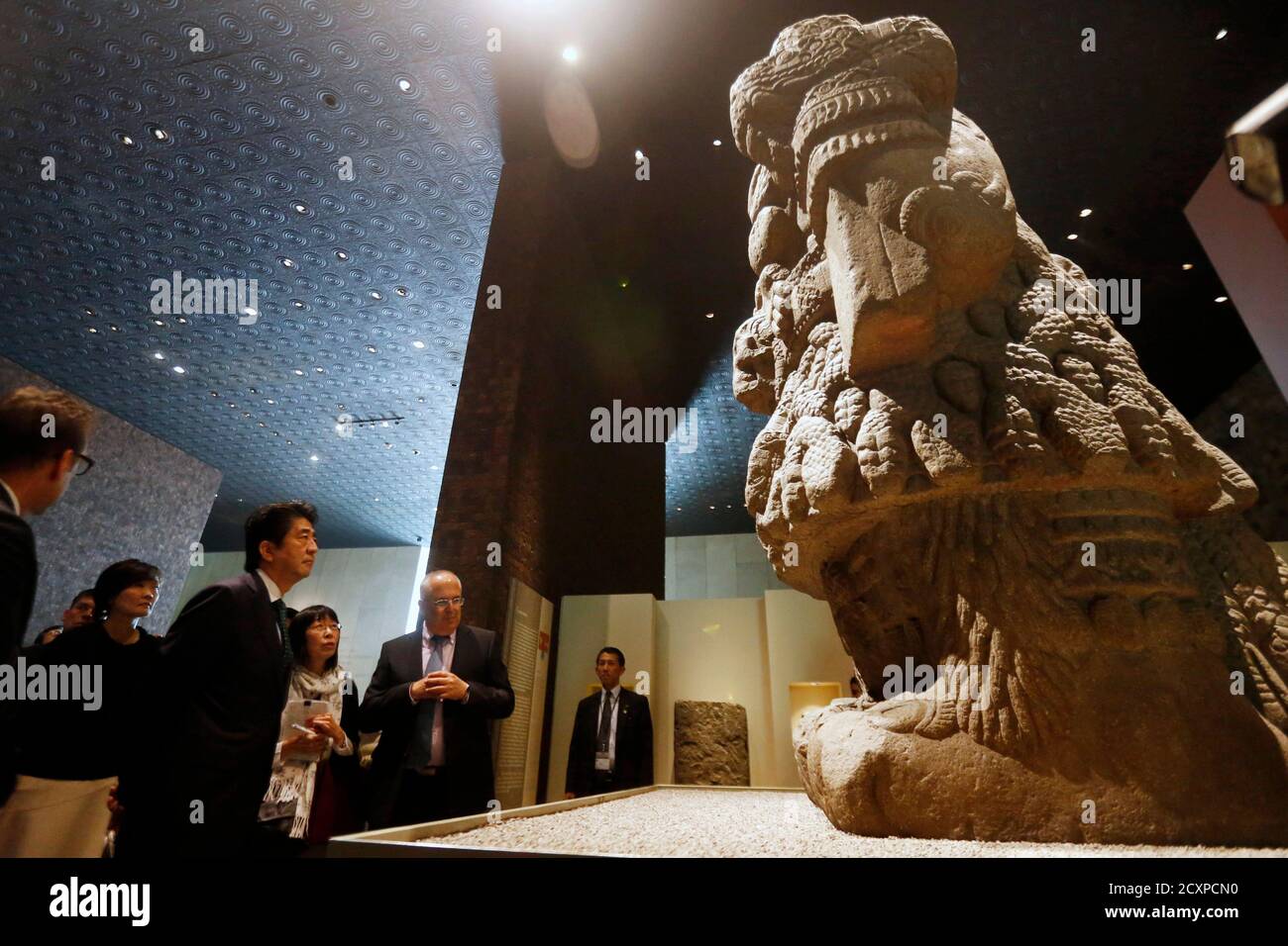 Statue of coatlicue hi-res stock photography and images - Alamy