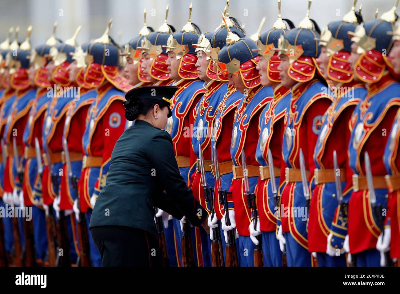 Uniform mongolia mongolian hi-res stock photography and images - Alamy