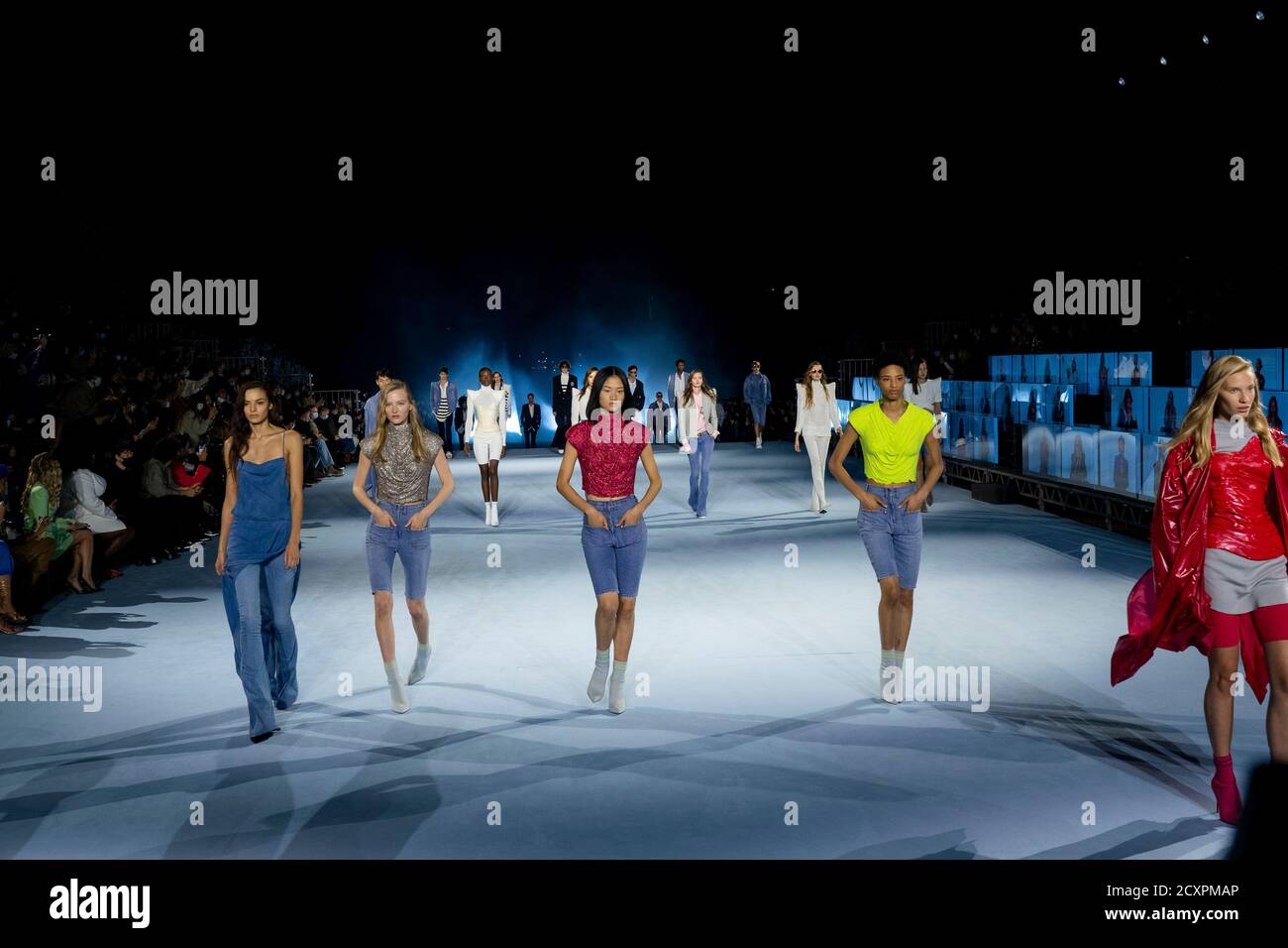 Balmain runway hi-res stock photography and images - Alamy