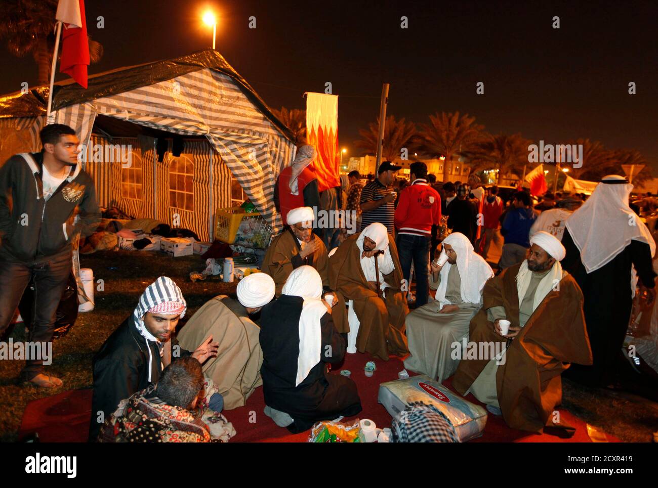 Pearl roundabout manama bahrain hi-res stock photography and images - Alamy