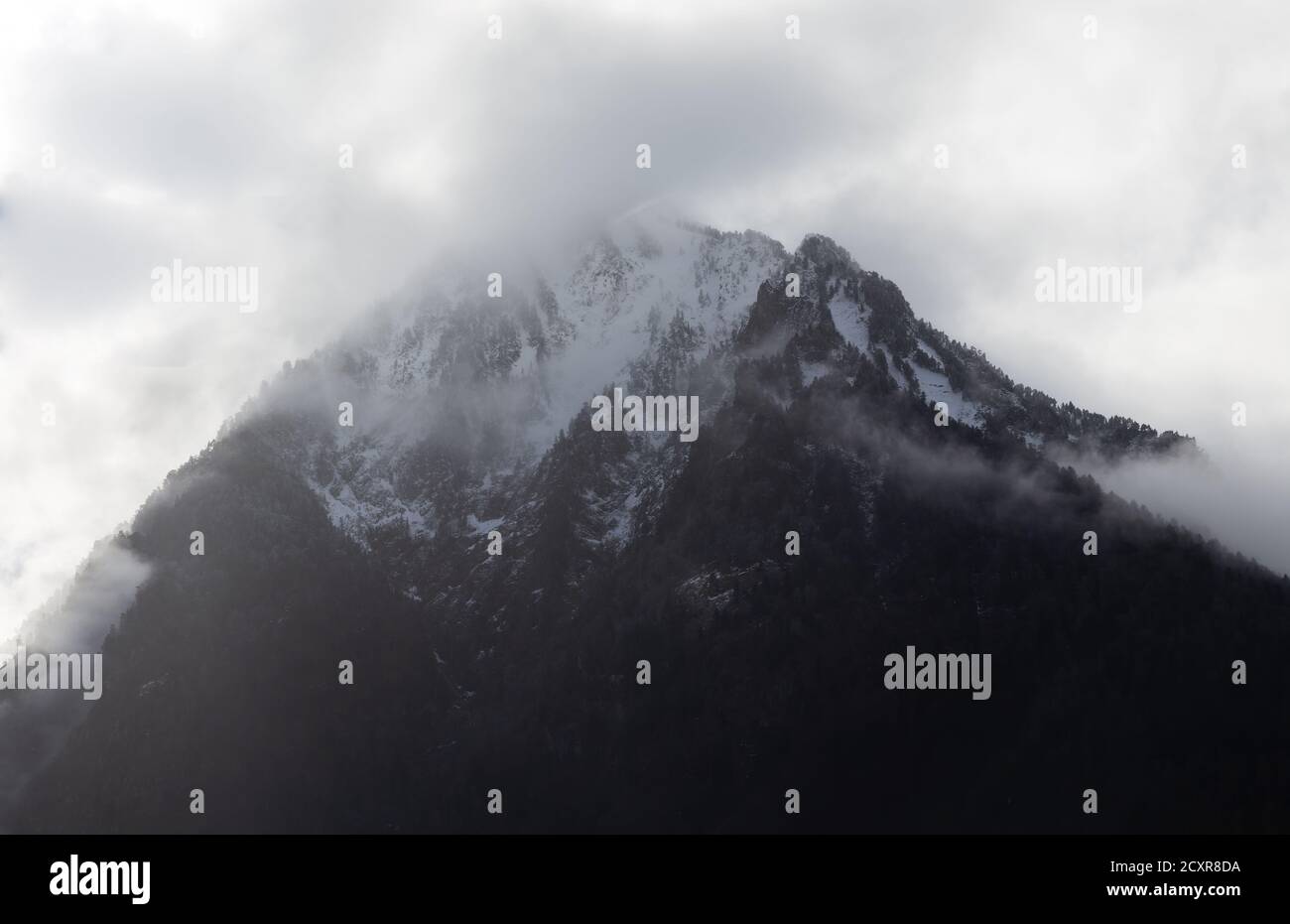 Climbing mount everest highest mountain hi-res stock photography and ...