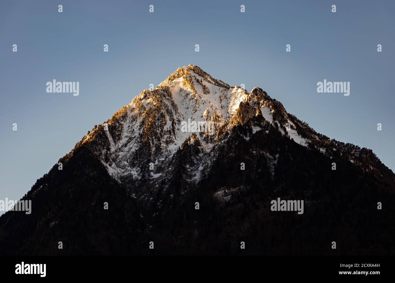 Climbing mount everest highest mountain hi-res stock photography and ...