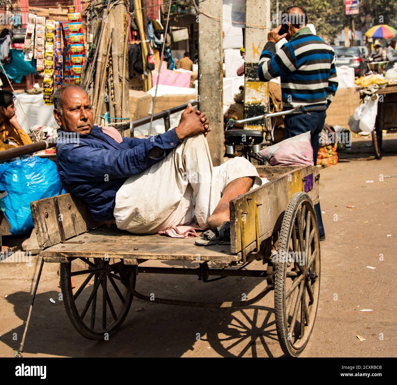 New delhi daily life hi-res stock photography and images - Alamy