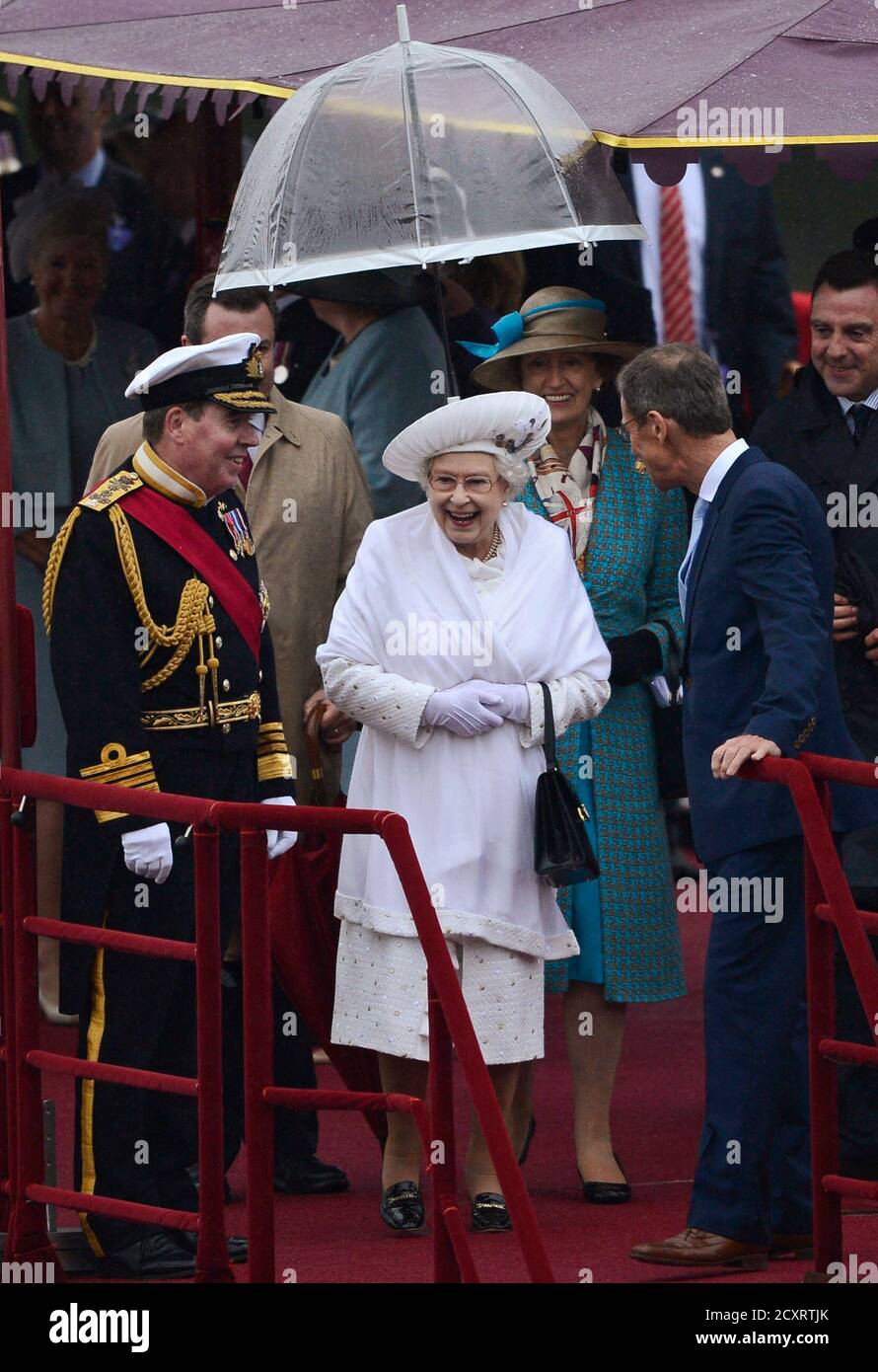 Queen 60th jubilee hi-res stock photography and images - Alamy