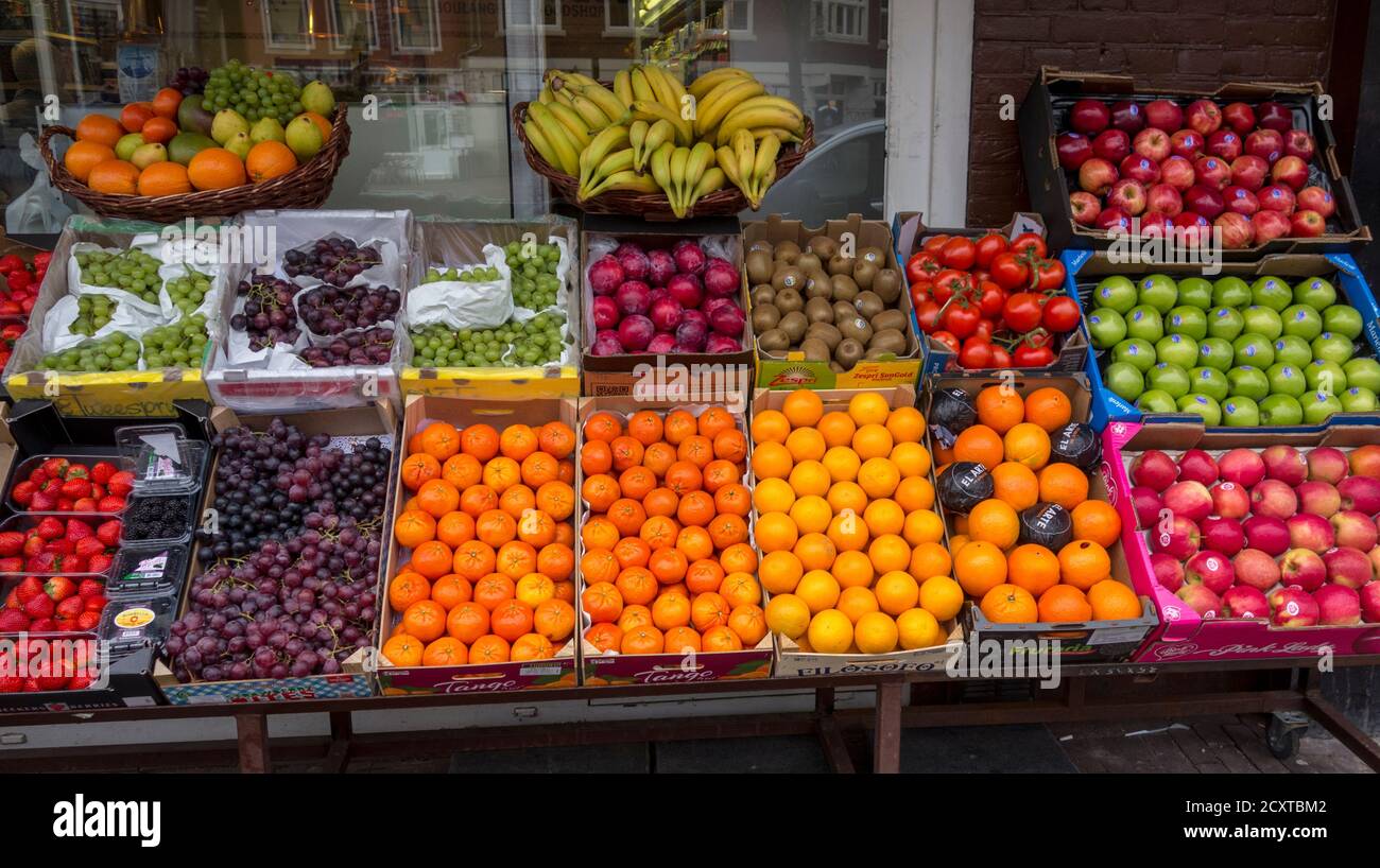 Fruits for sale at a local market Stock Photo - Alamy