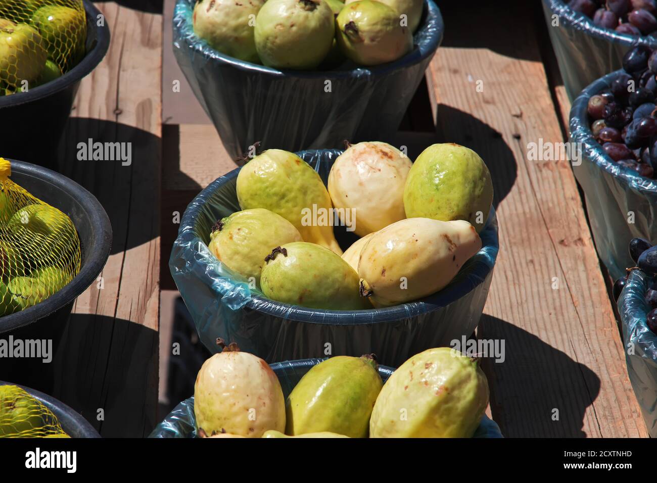 Saudi Arabia Fruit Market High Resolution Stock Photography and Images ...