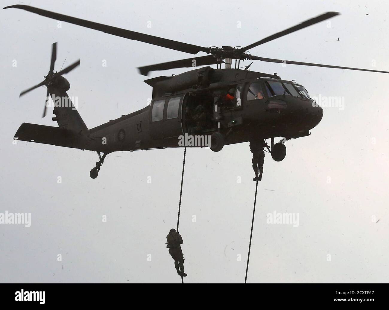 Army personnels hi-res stock photography and images - Alamy