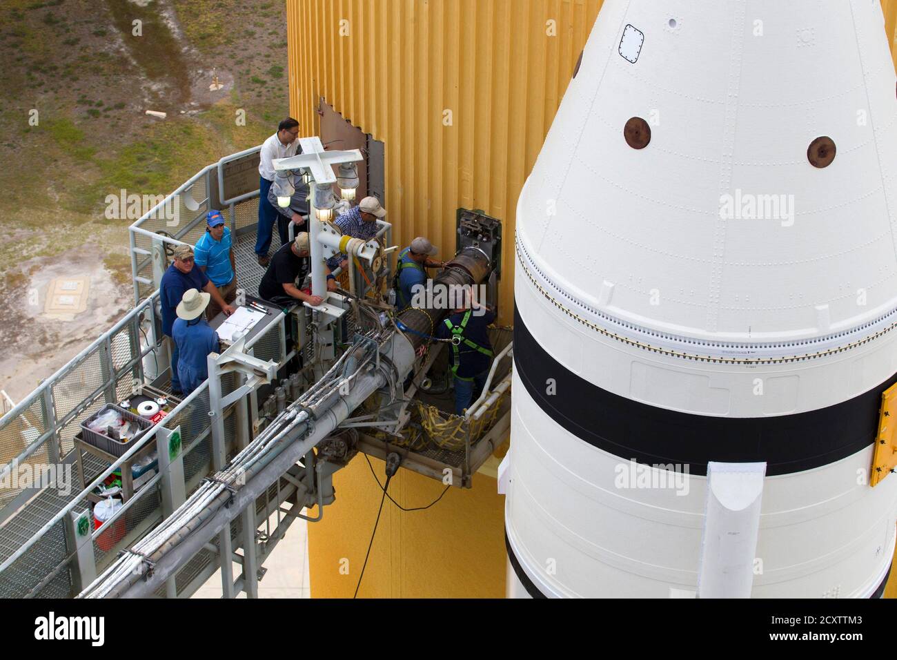 Umbilical plate hi-res stock photography and images - Alamy