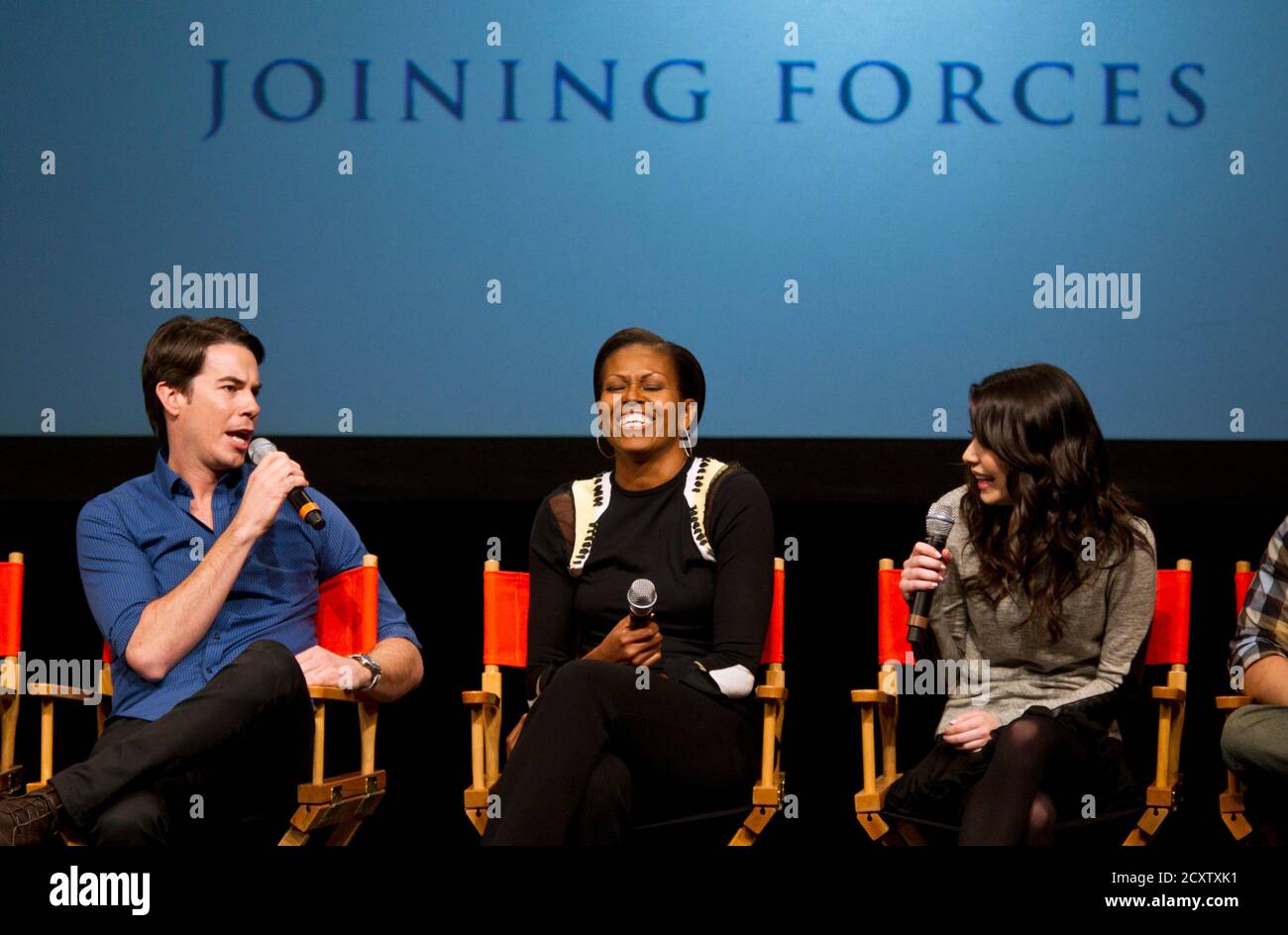 Jerry trainor icarly hi-res stock photography and images - Alamy