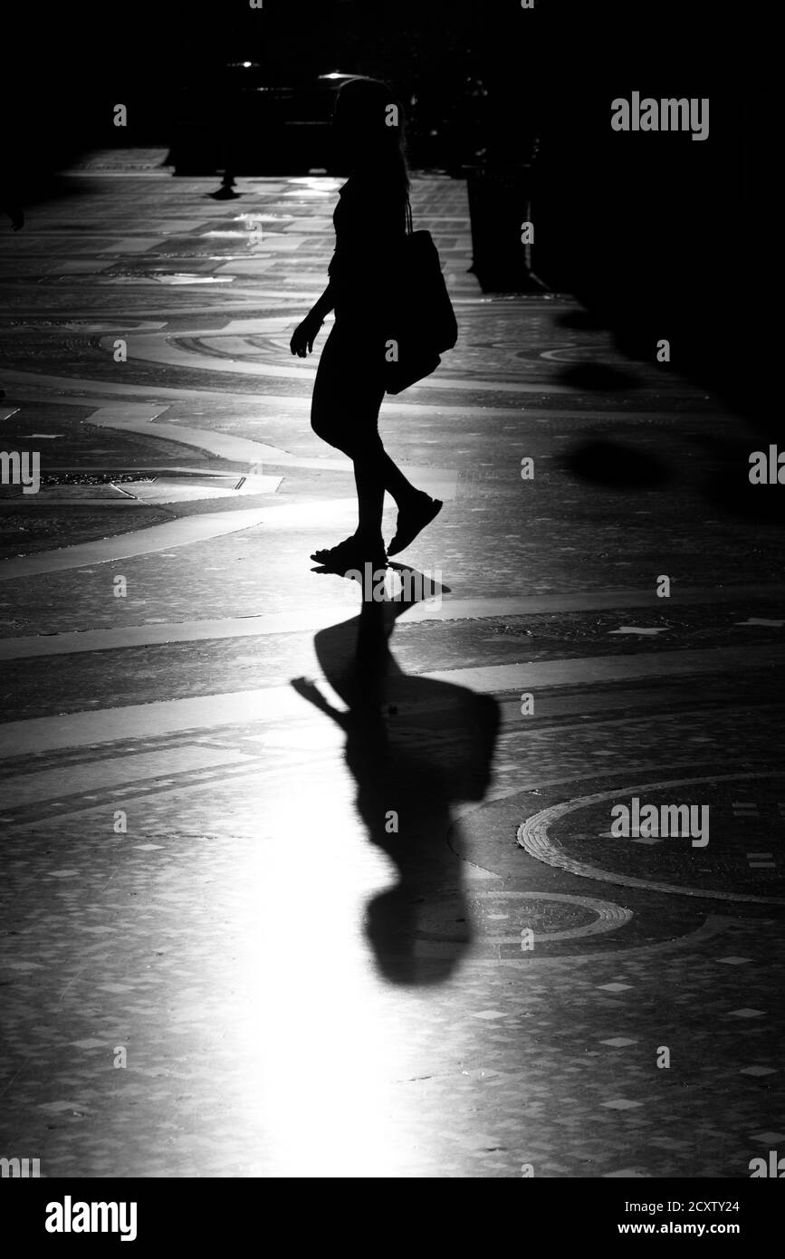 Black woman profile shadow hi-res stock photography and images - Alamy