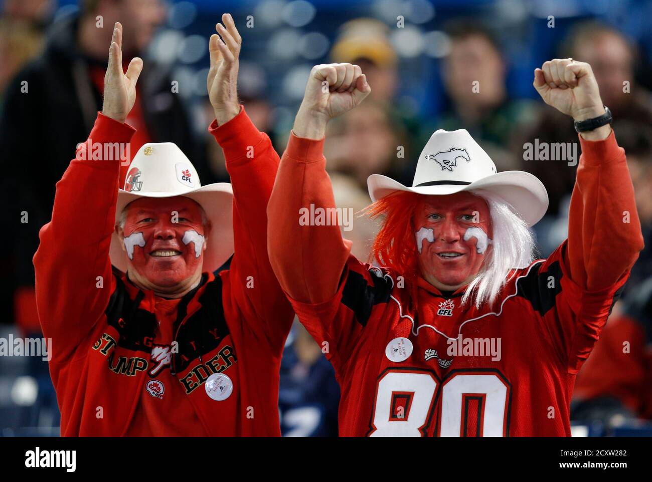 Toronto argonauts fans hi-res stock photography and images - Alamy