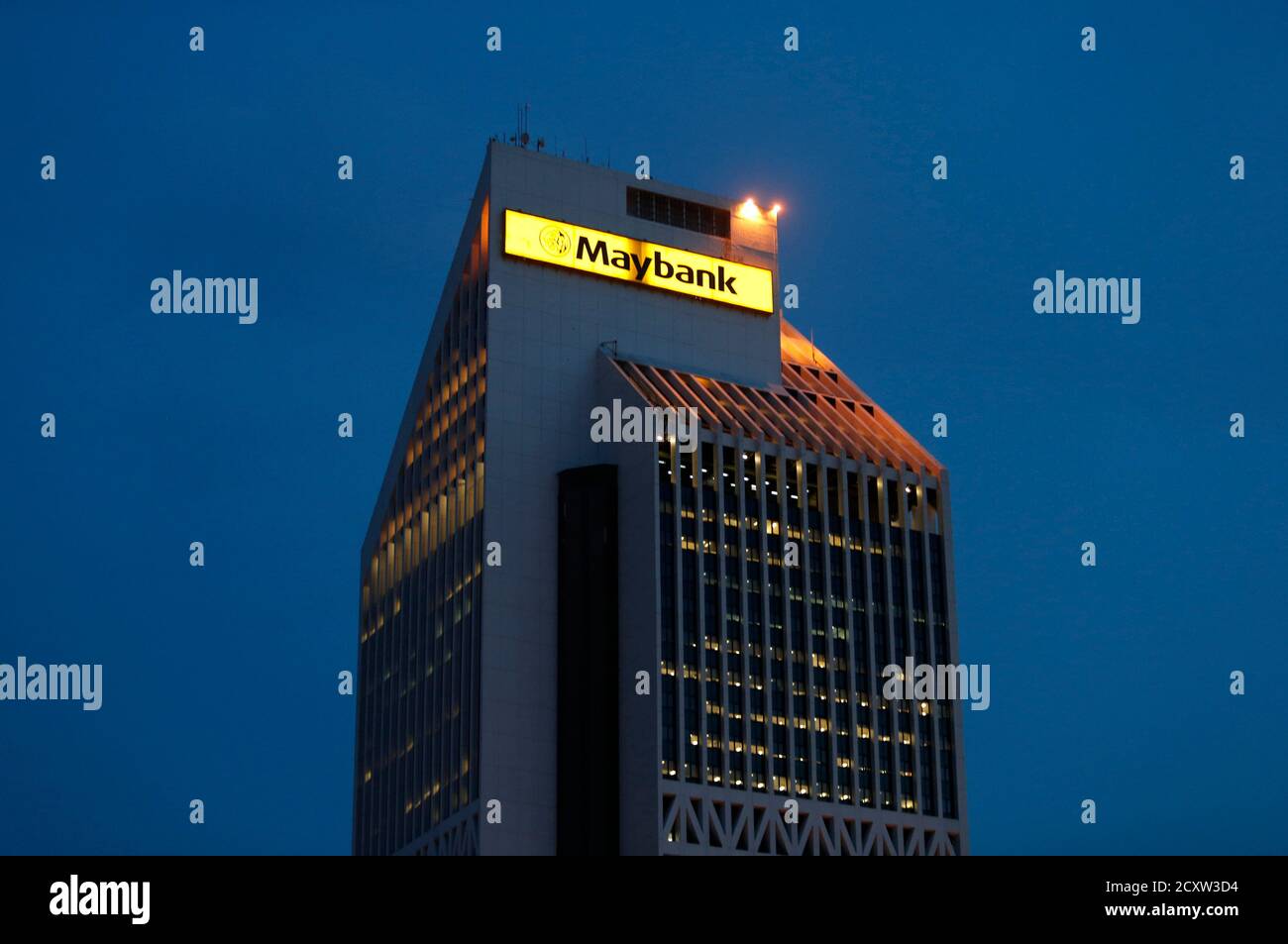 Kuala lumpur malaysia maybank tower hi-res stock photography and images ...