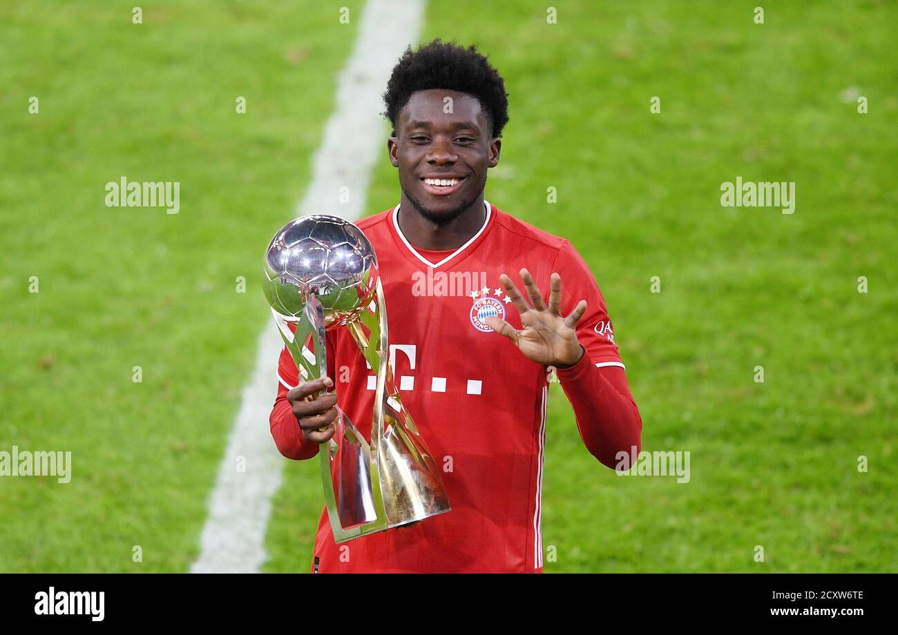 Five trophies hi-res stock photography and images - Alamy