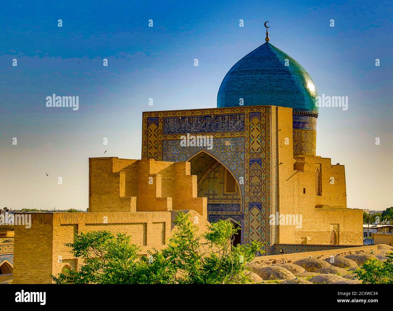 Madrassa in Bukhara, Uzbekistan old ruin school Stock Photo - Alamy