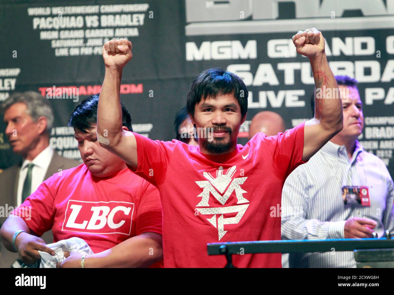 Filipino boxer manny pacquiao poses hi-res stock photography and images ...