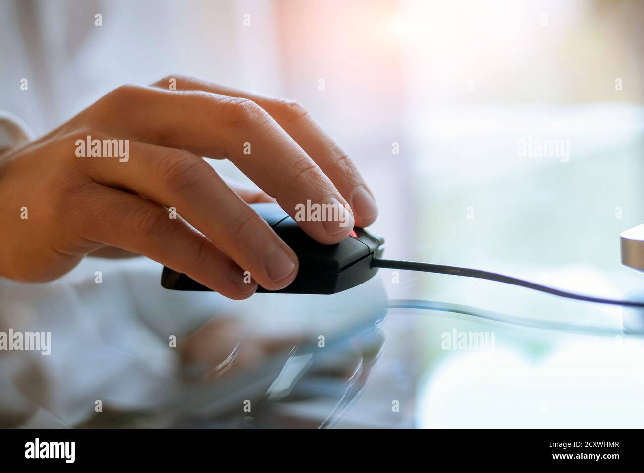 Closeup hand mouse hi-res stock photography and images - Alamy