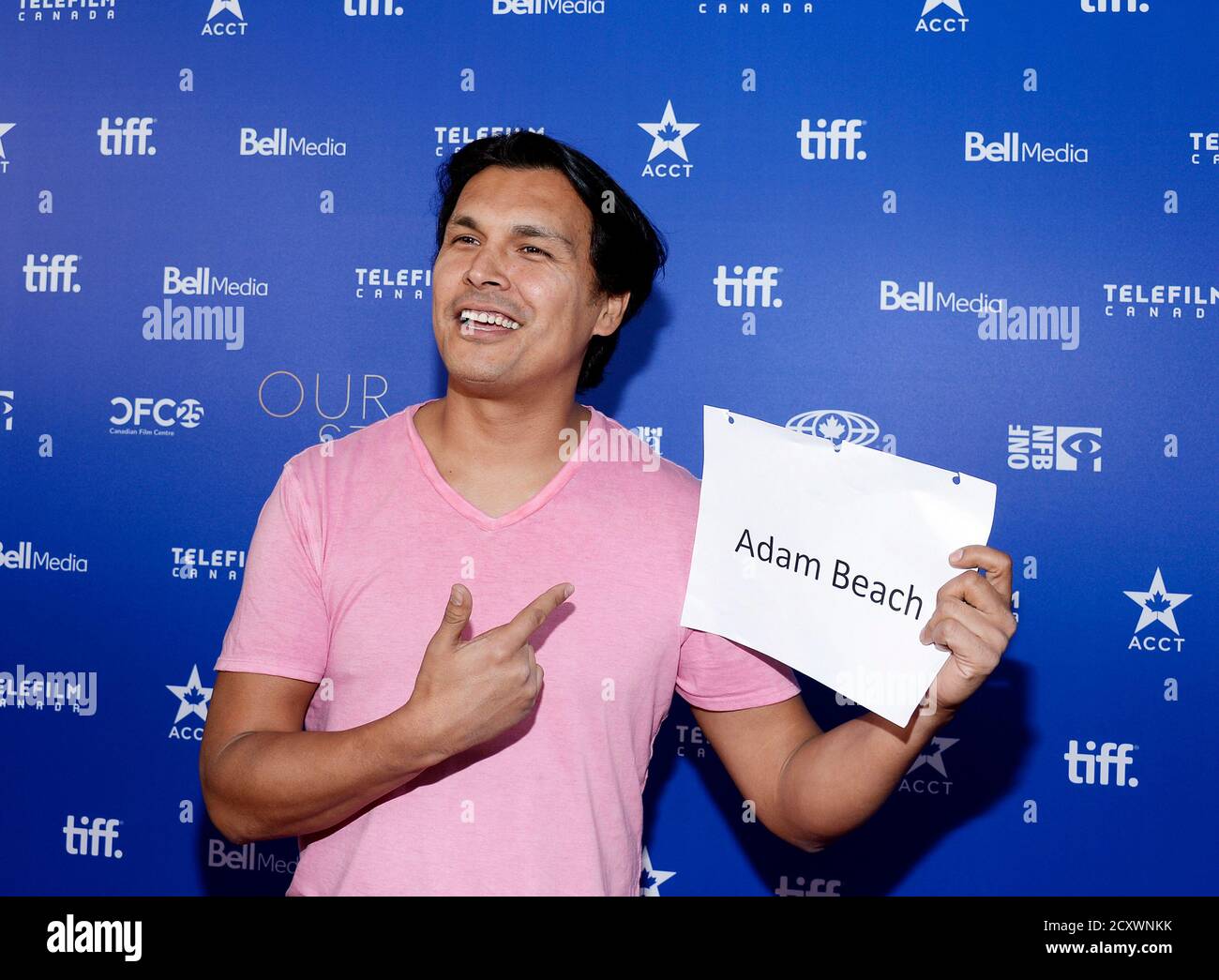 Adam beach actor hi-res stock photography and images - Alamy