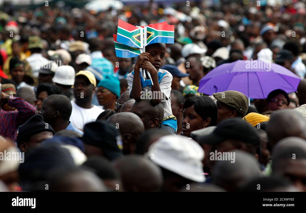 Nelson mandela april 27 1994 hi-res stock photography and images - Alamy