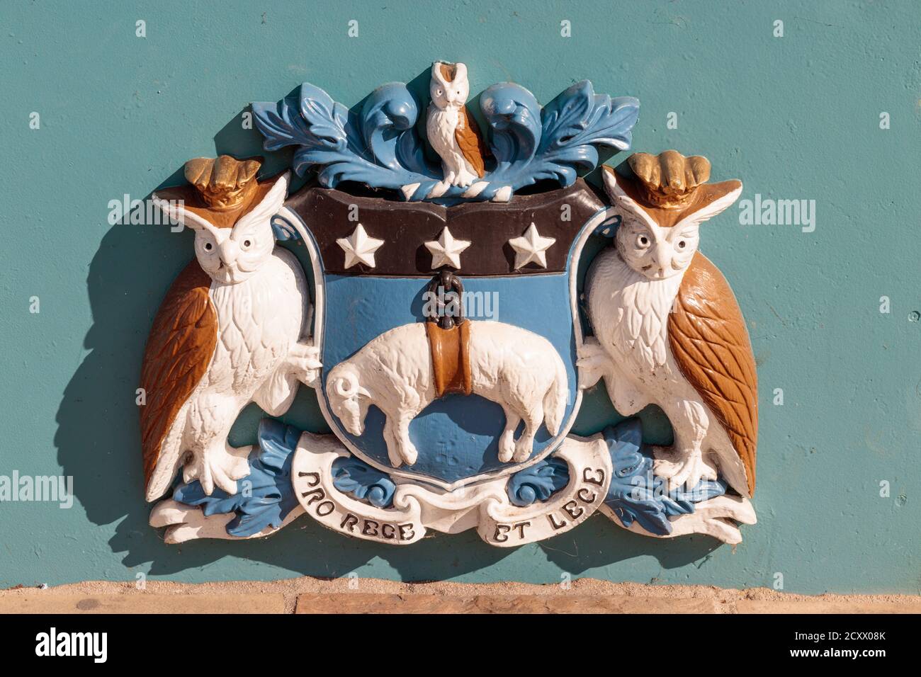 View of Leeds City Crest on Leeds Bridge Stock Photo - Alamy