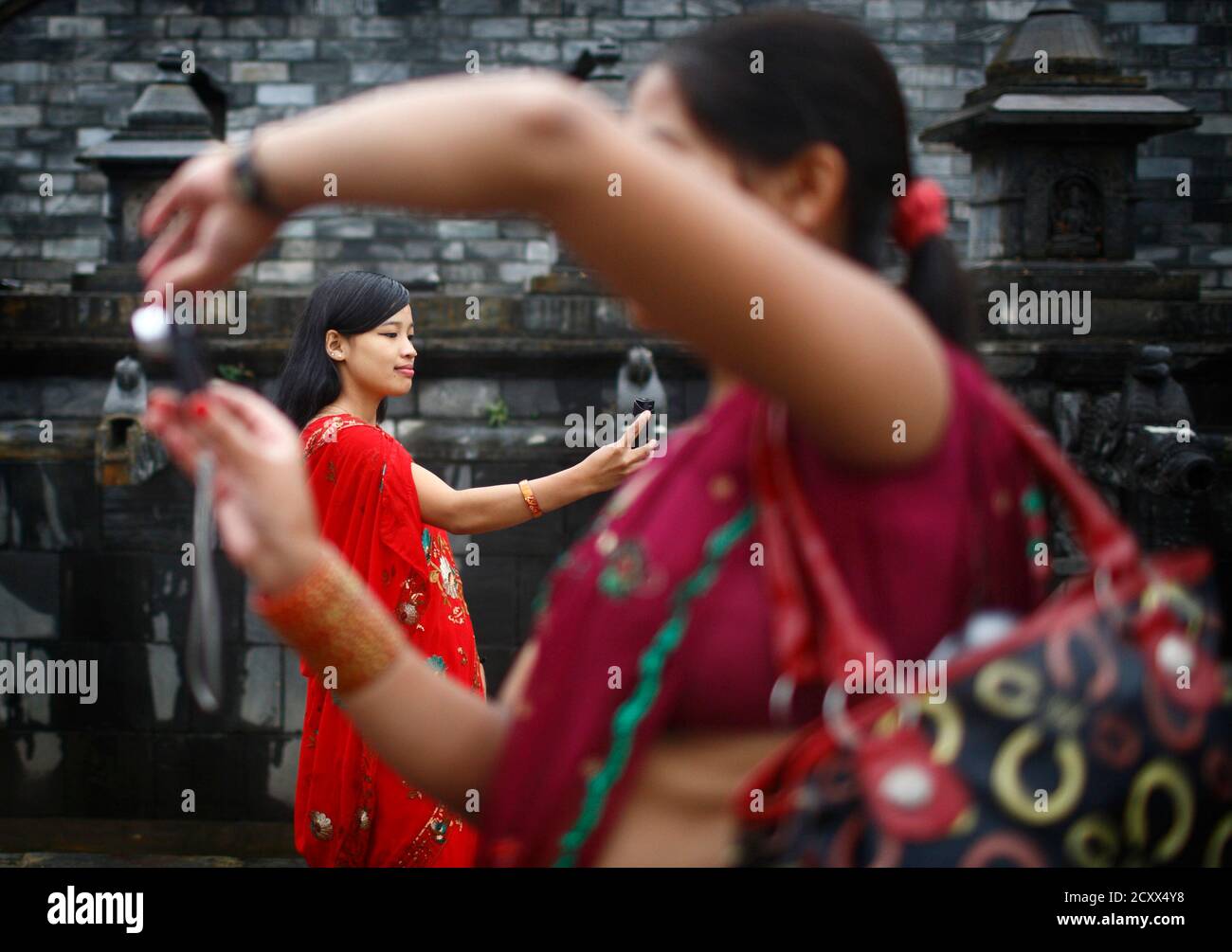 Sumptuous clothes hi-res stock photography and images - Alamy