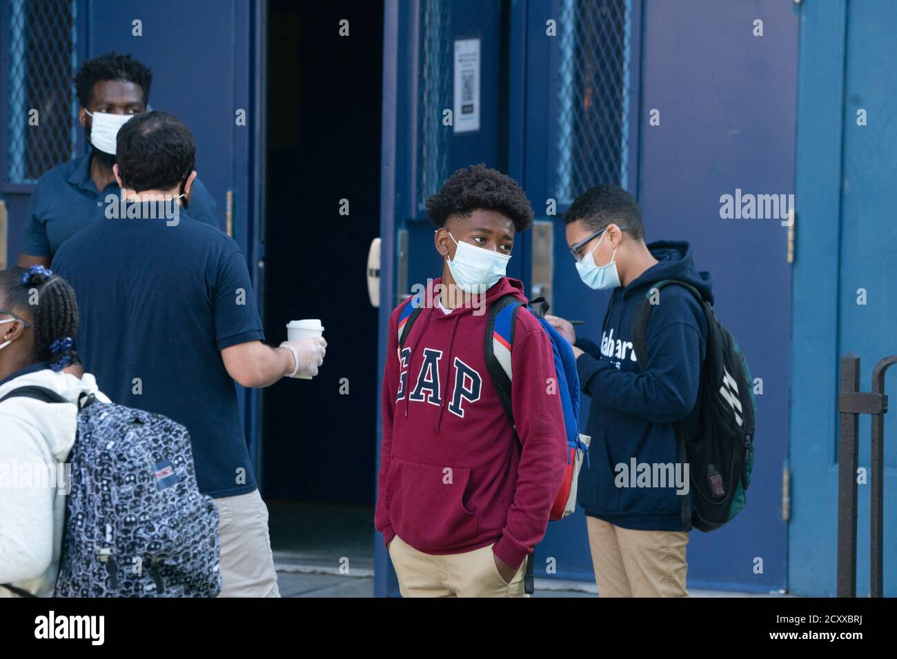 New York, New York, USA. 1st Oct, 2020. Students arrive to the Bronx ...