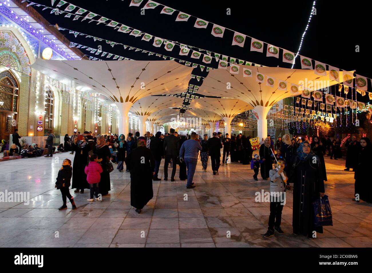 Abu hanifa mosque hi-res stock photography and images - Alamy