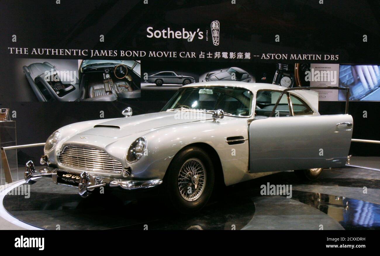 James bond sean connery car hi-res stock photography and images - Alamy