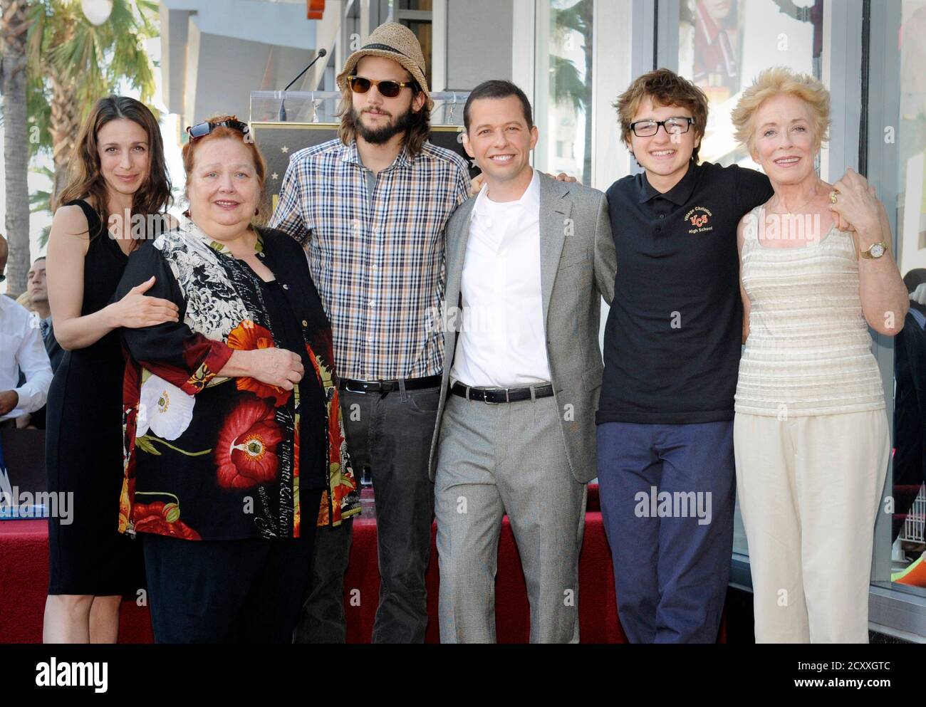 Jon cryer during hi-res stock photography and images - Alamy