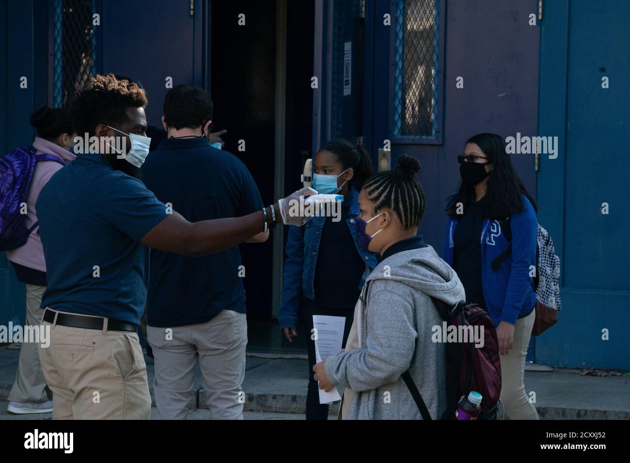 Entering the bronx hi-res stock photography and images - Alamy