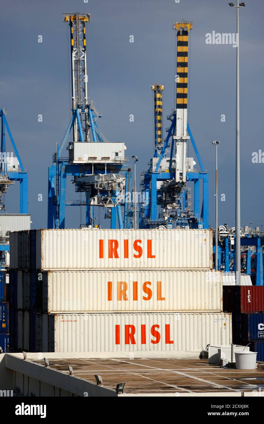 Weapo hi-res stock photography and images - Alamy