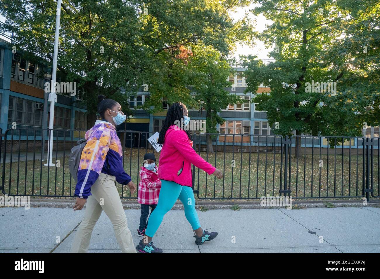 New York, New York, USA. 1st Oct, 2020. Students arrive to the Bronx ...