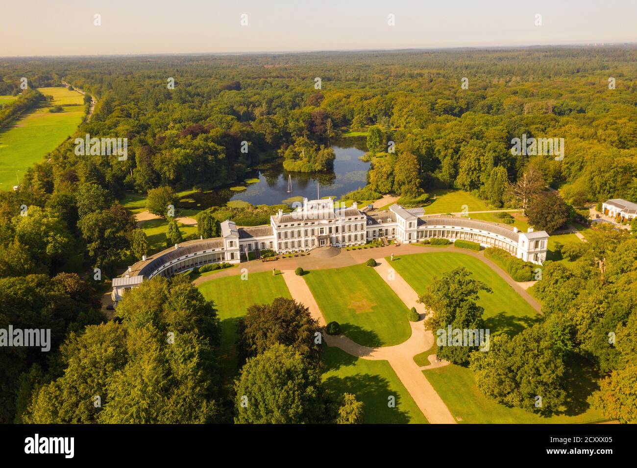 Alexander palace interior hi-res stock photography and images - Alamy