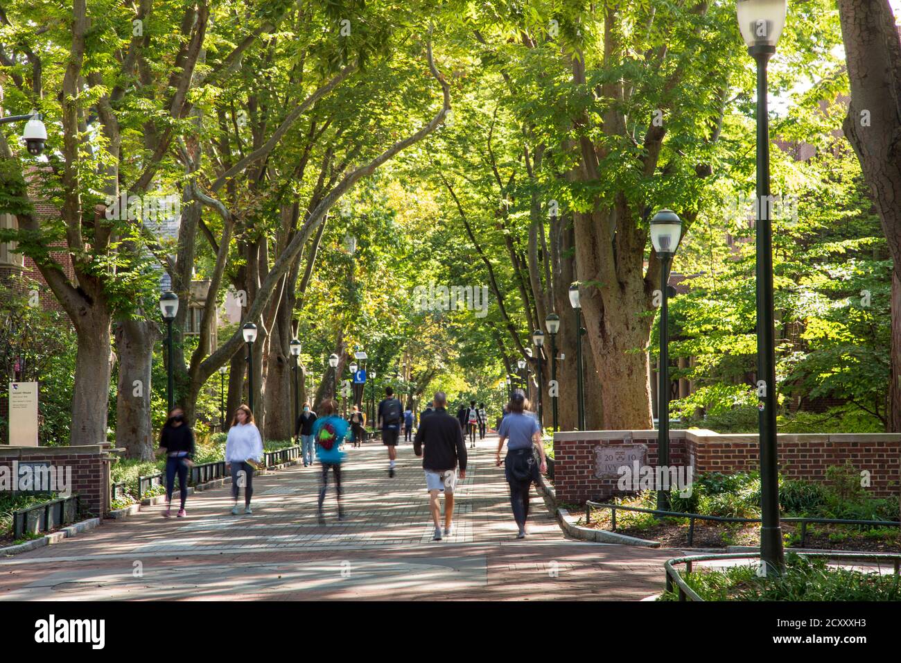 University Campus with crowd of students, University of Pennsylvania ...