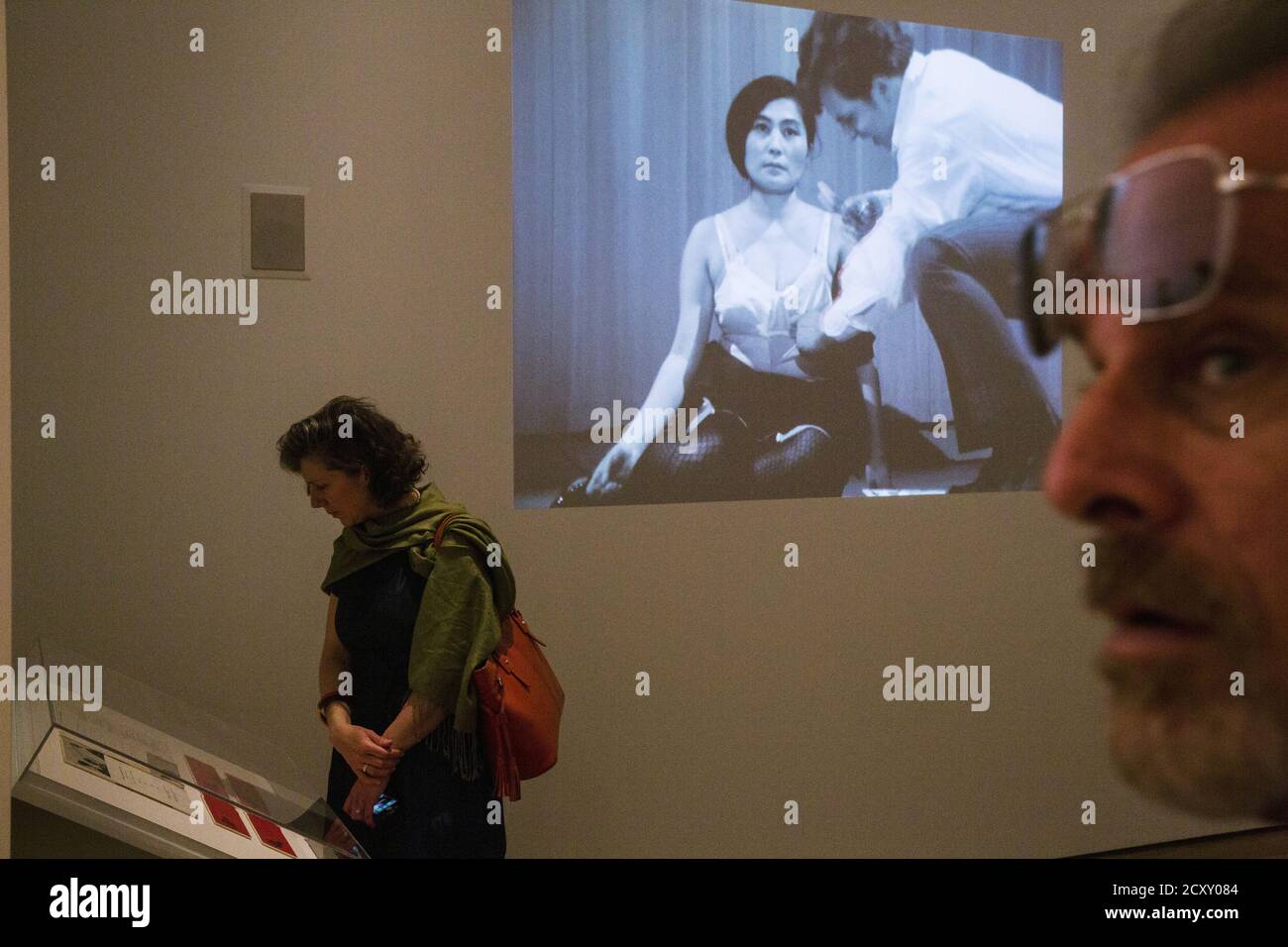 Cut piece by yoko hi-res stock photography and images - Alamy