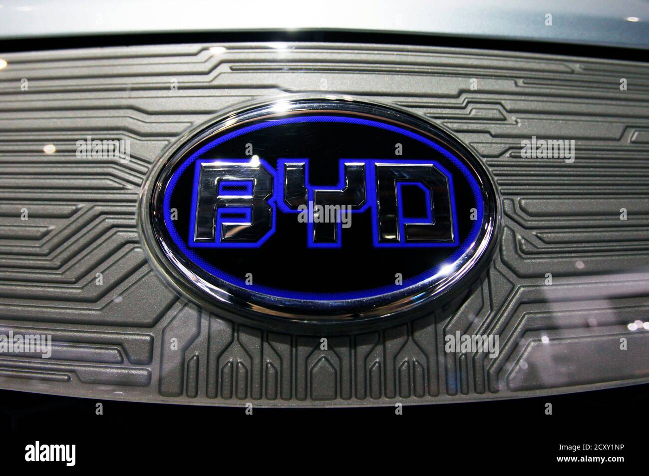 Byd logo hi-res stock photography and images - Alamy