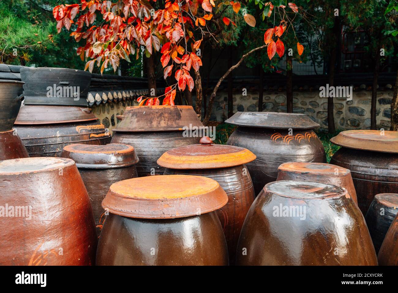Jangdokdae, Korean traditional crocks or jars at Namsangol Hanok ...