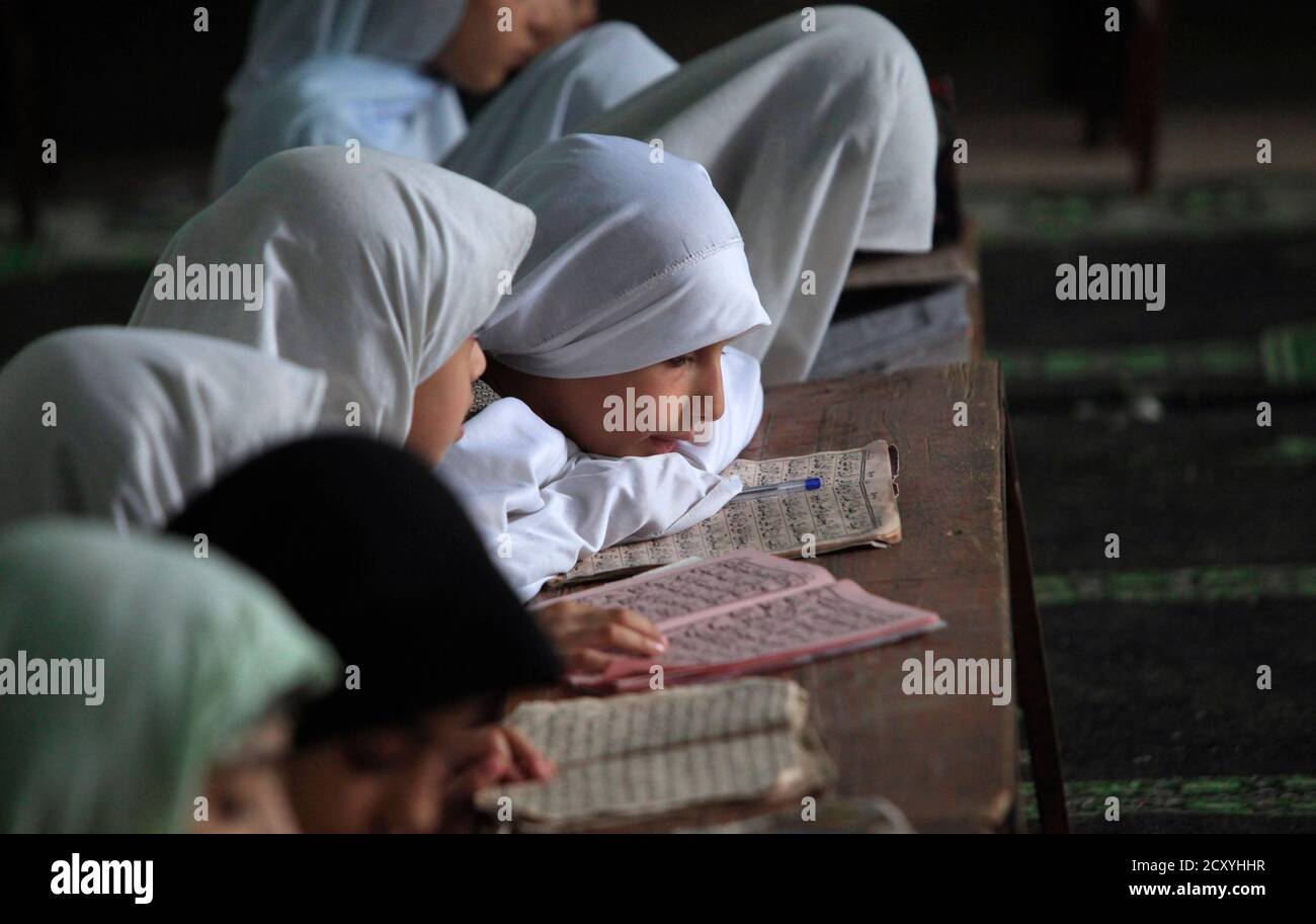 Madrassas hi-res stock photography and images - Alamy