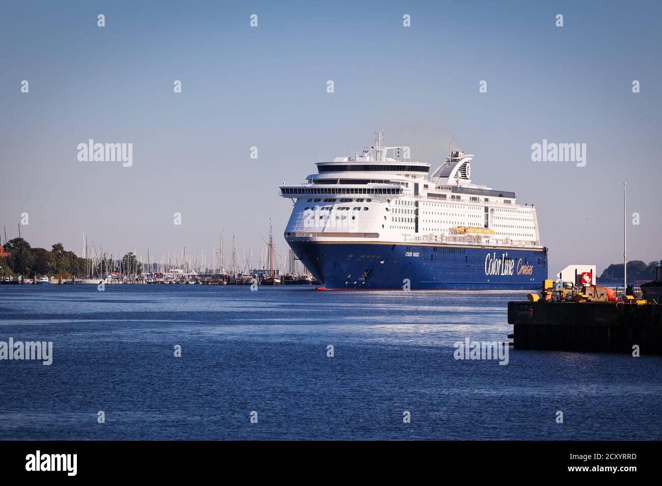 Kiel, Germany. 29th Sep, 2020. The Norwegian ferry Color Magic of the ...