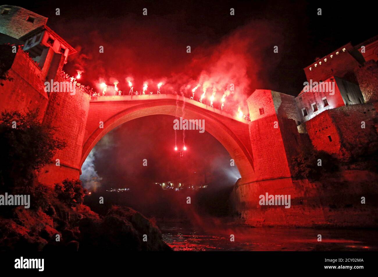 Mostar Bridge Destroyed High Resolution Stock Photography and Images ...