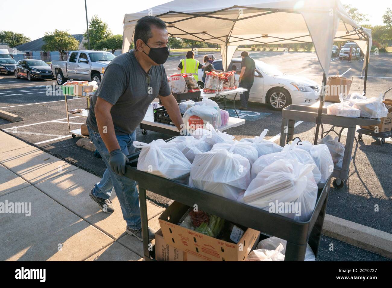 Helping neighbors in need hi-res stock photography and images - Alamy