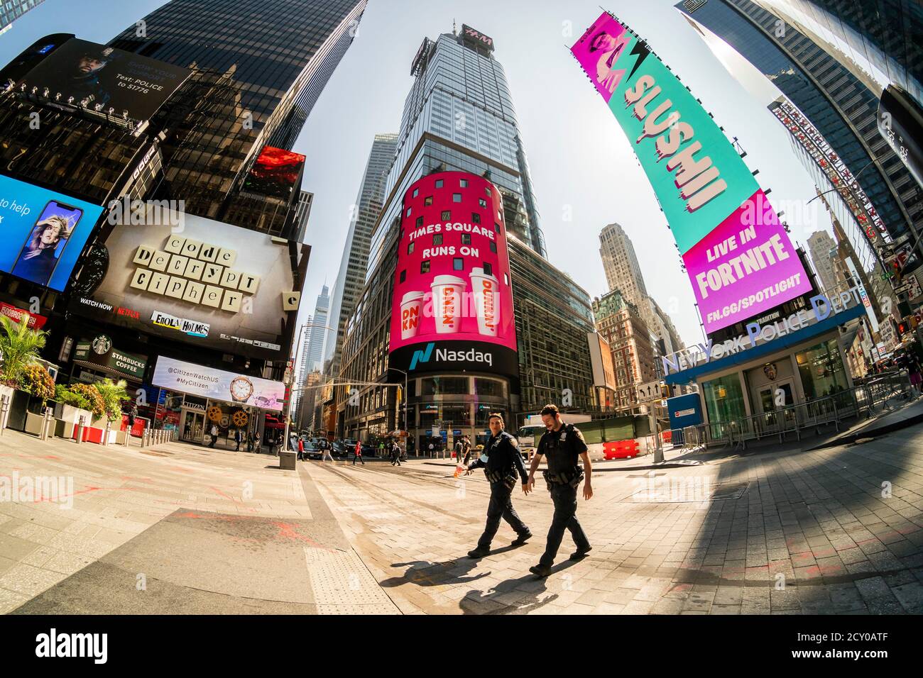 Dunkin billboard times square hi-res stock photography and images - Alamy