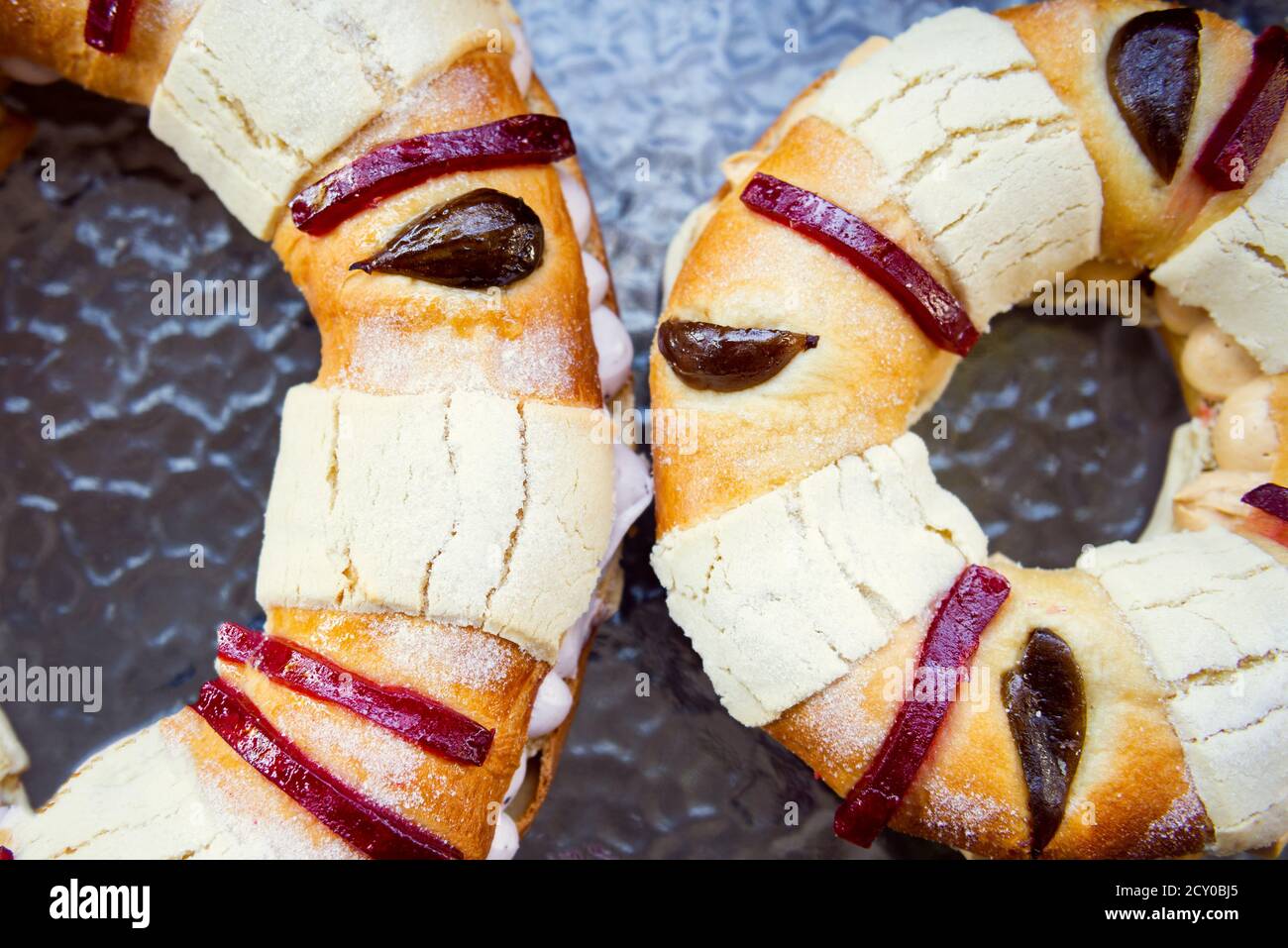 Epiphany cake, Kings cake, Rosca de reyes on glass Stock Photo - Alamy