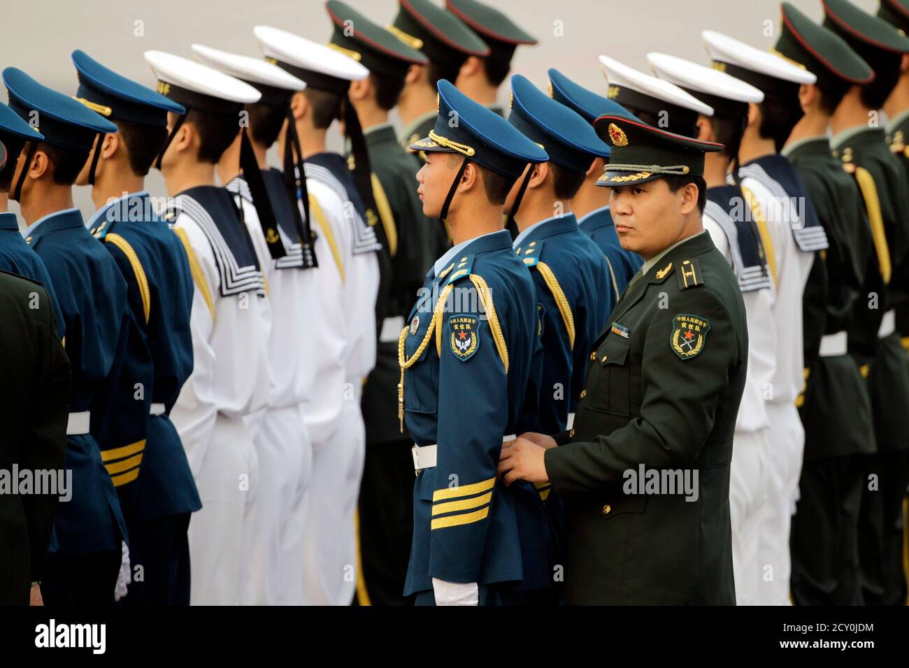 Pla peoples liberation army officer hi-res stock photography and images ...