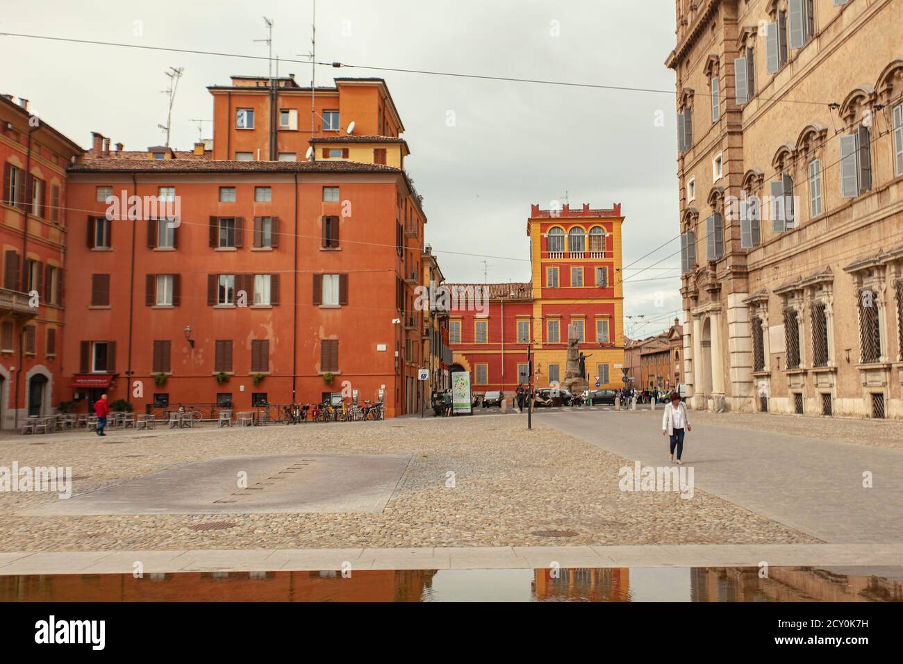 Piazza Roma in Modena city, Italy 7 Stock Photo - Alamy
