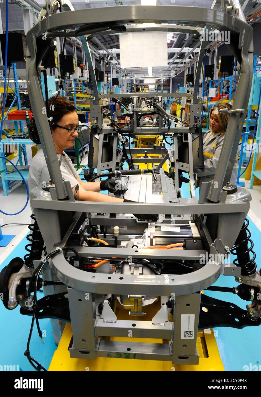 Auto assembly spain hi-res stock photography and images - Alamy