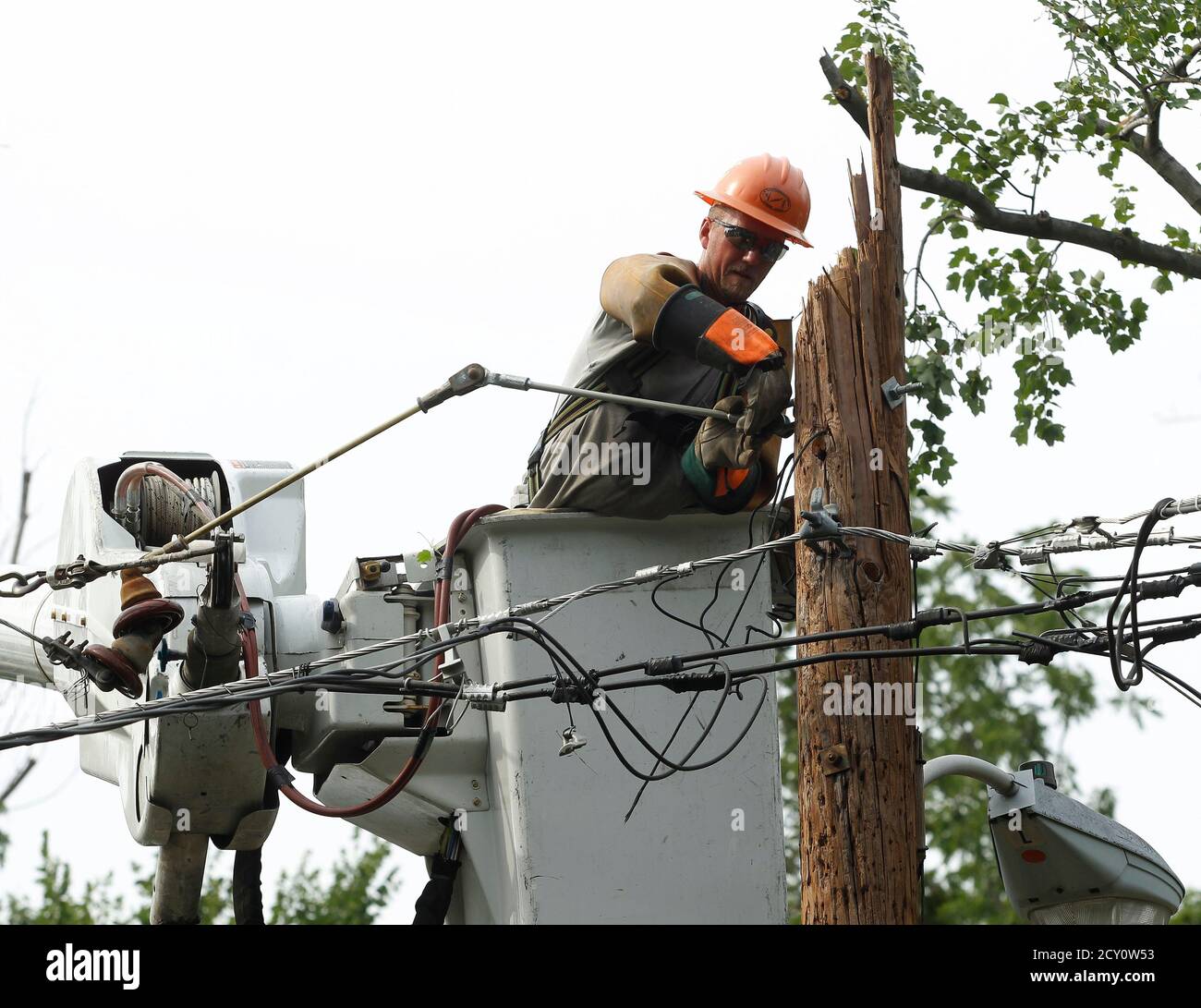 Damaged utility pole hi-res stock photography and images - Alamy
