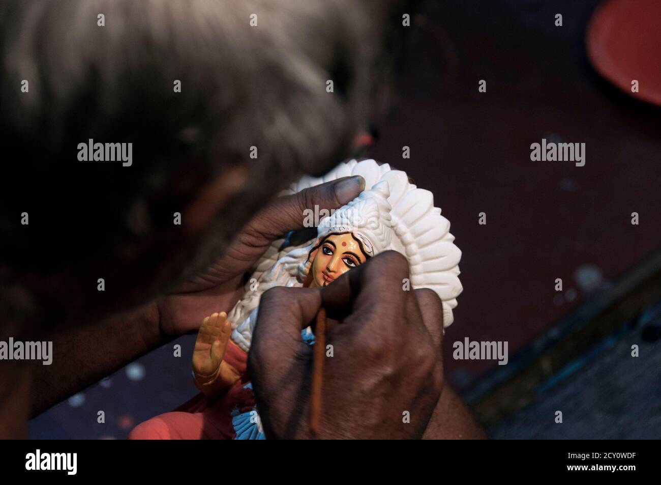 Idol artist hi-res stock photography and images - Alamy